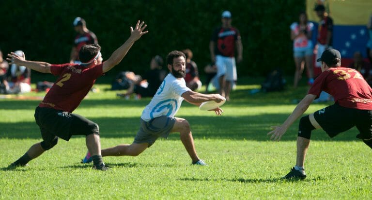 6 Keys To Transitioning Defenses Mid-Point - Ultiworld