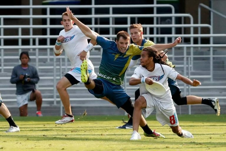 AUDL Throwaround: Flyers Rock Radicals, Rush Still Undefeated, Steph ...