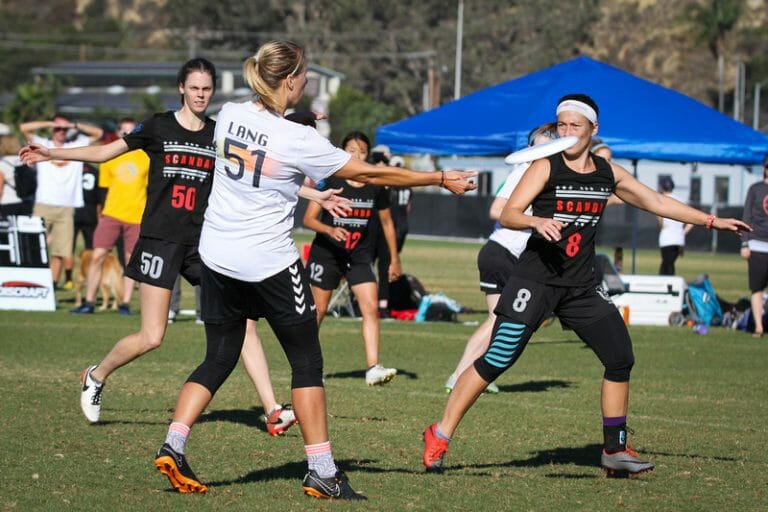 Tuesday Tips: 3 Tips for Handling Against Poaches - Ultiworld