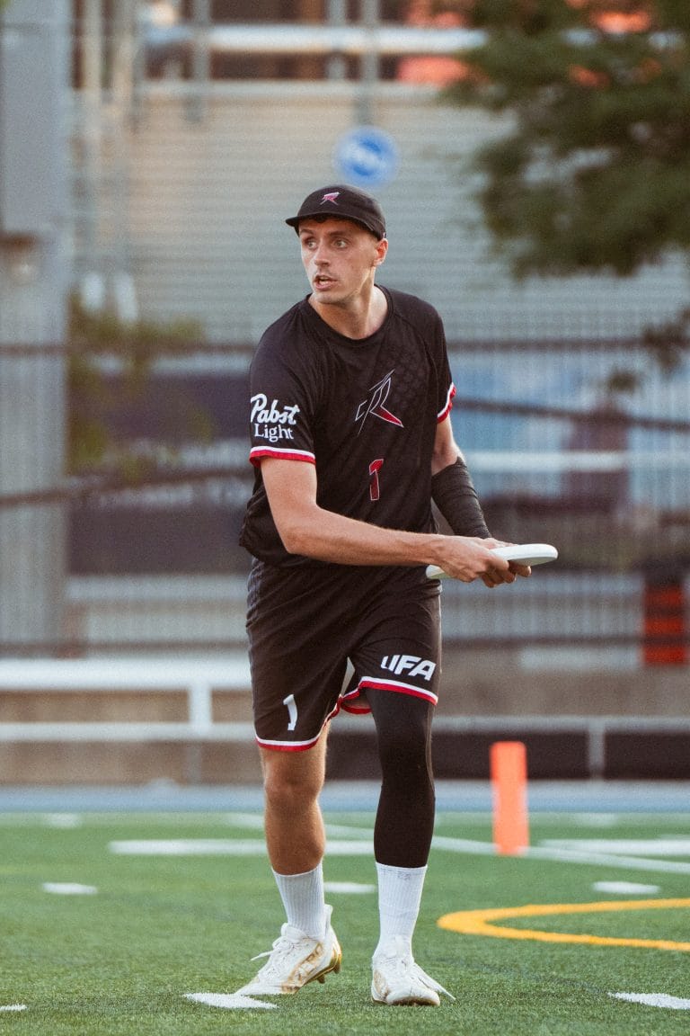 Buzzer Beater: Let the Playoffs Begin! [UFA Week 13, 2025] - Ultiworld
